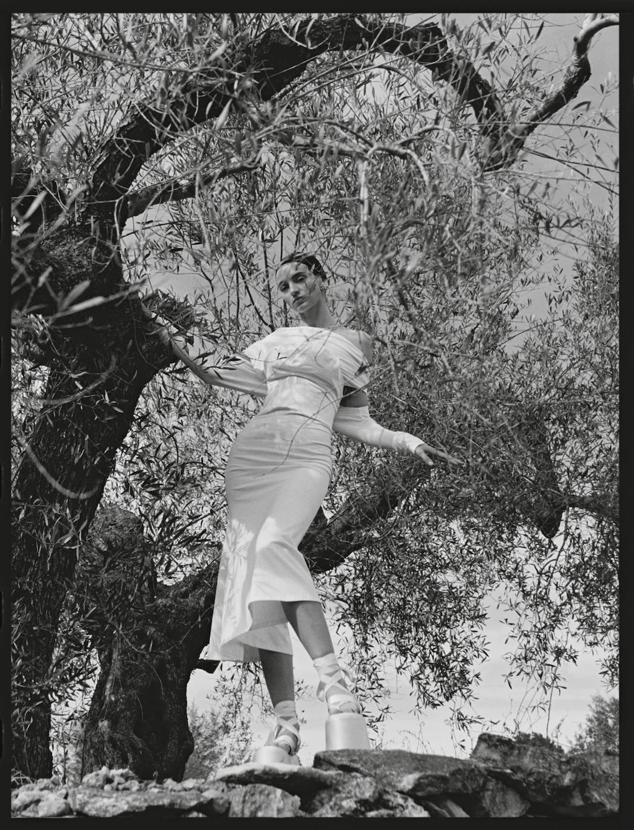 Moda surrealista: los vestidos tendencia y más originales del verano ...