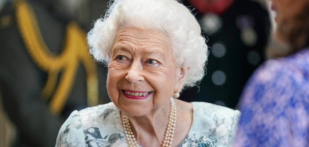 La reina Isabel II, muy enferma: crece la preocupación por el estado de ...
