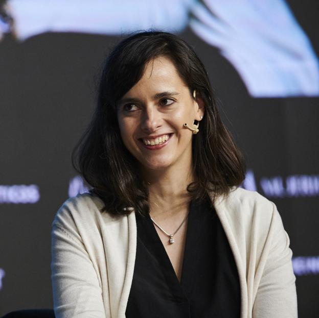 santander womennow: Carissa Véliz, experta en IA: «Somos cobayas en ...